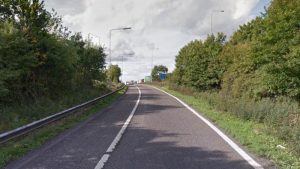 Motorway slip road design for effective joining and merging