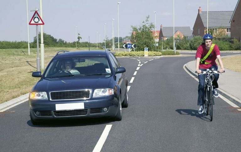 Rules for overtaking cyclists