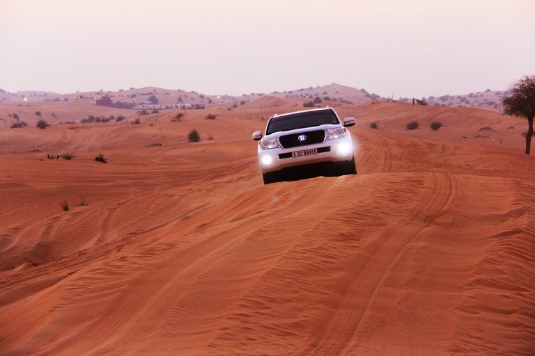 How to drive safely in a desert