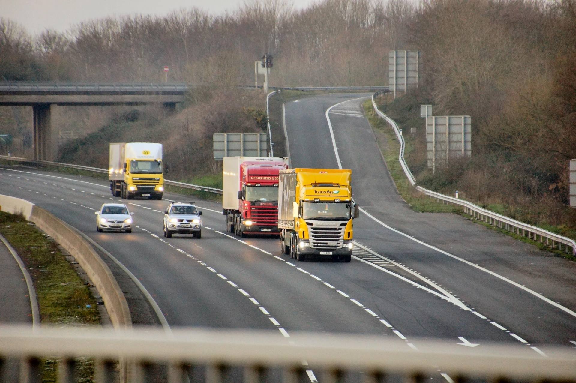 Merging and lane discipline when driving