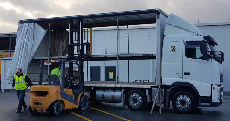 What is a curtainside or Tautliner trailer?