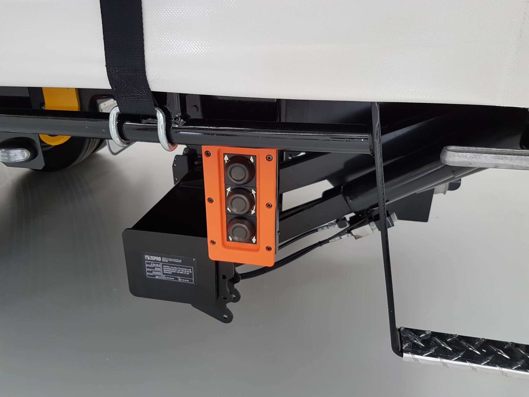 How does PTO work on a lorry?