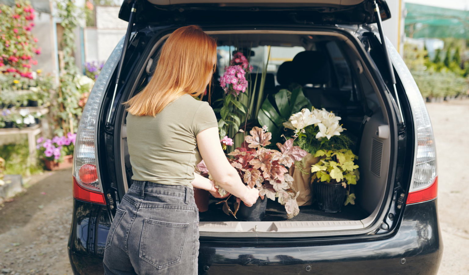 How can you carry items safely in your car | Highway Code Resources