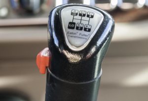 What’s a road ranger gearbox and how do you change gears? | Highway ...