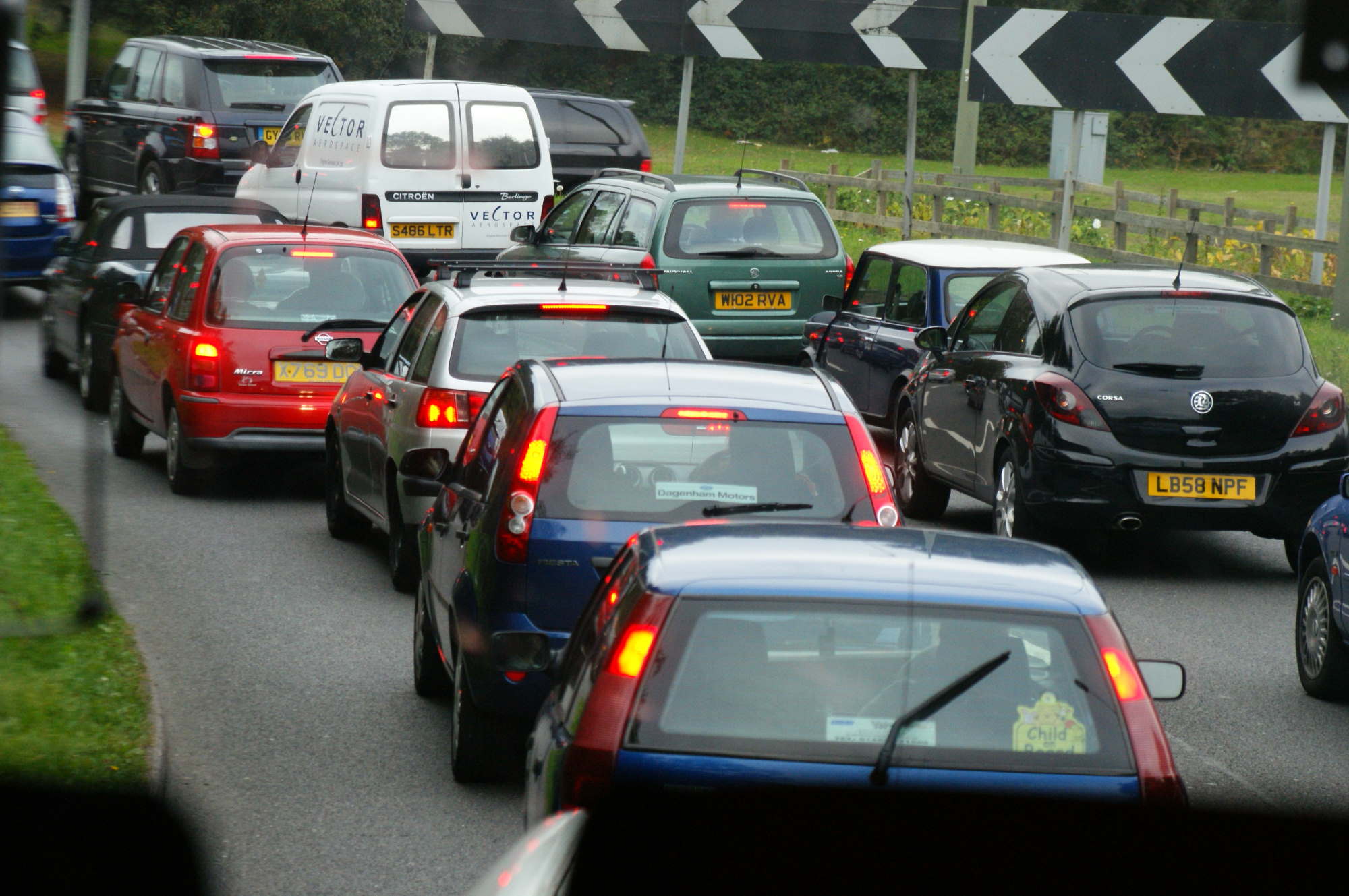 Traffic lights or a roundabout: which is the better option?