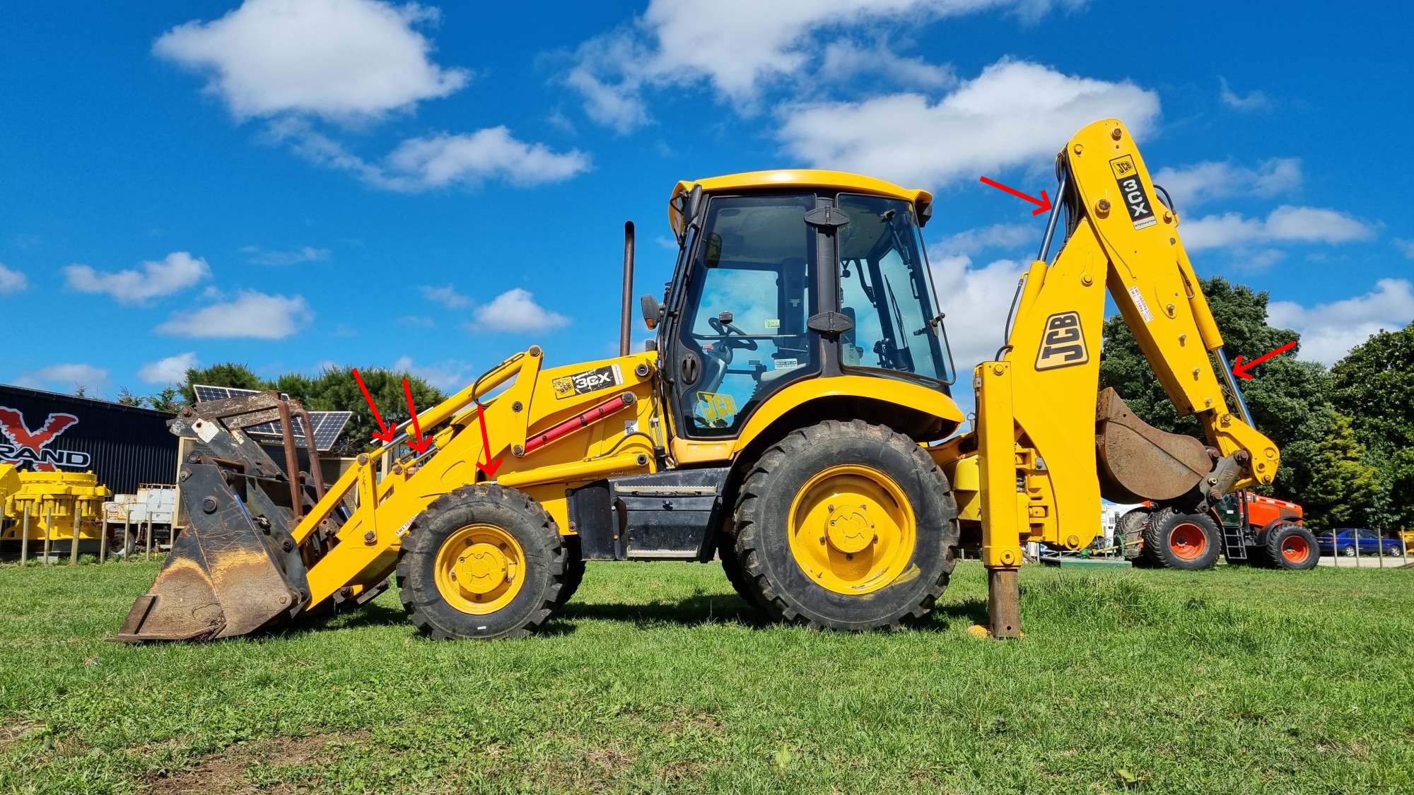 What are hydraulic cylinders or rams used for on vehicles such as ...