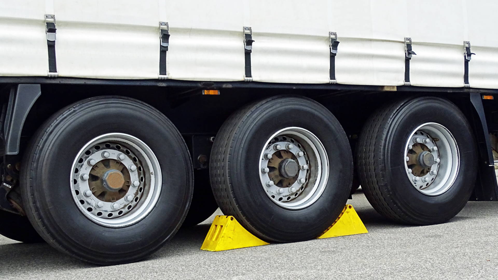 Vehicle Recovery Equipment Requirements for Breakdown Services